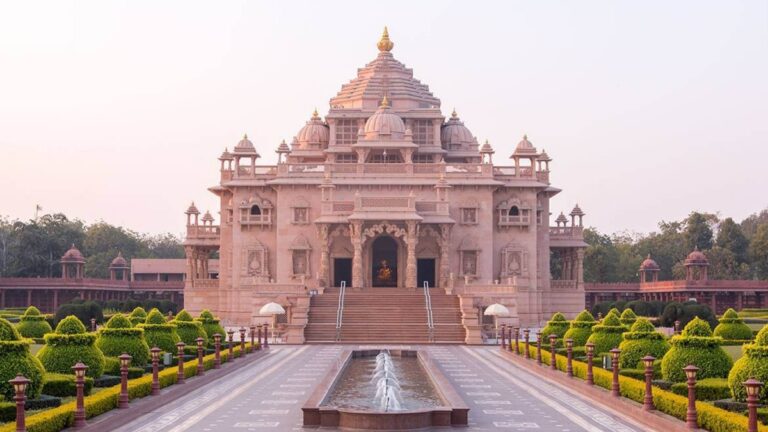 25 Most Famous Temples to Visit in North India - Spiritual Guide