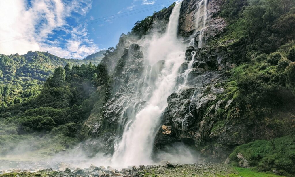 Top 10 Best Places to Visit in June in India – 2025 Travel Guide