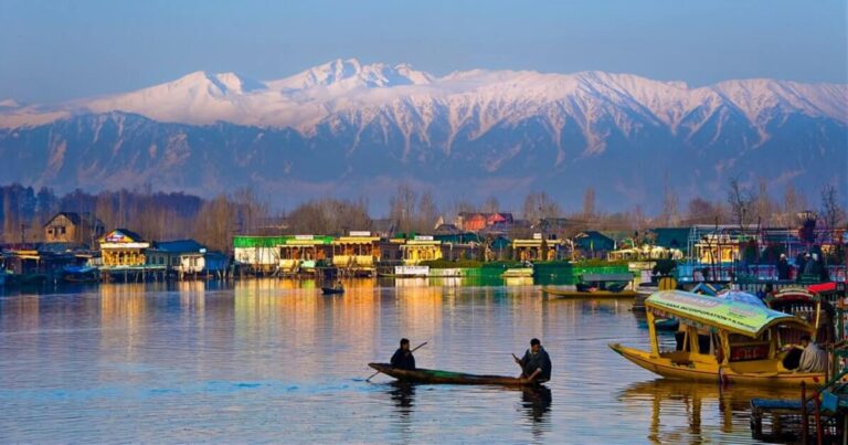 Explore Srinagar Trip in April – Weather, Attractions & Travel Tips