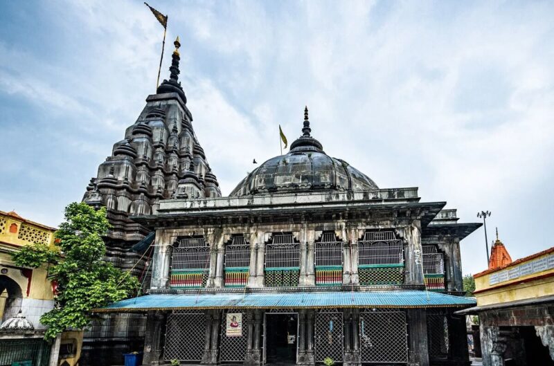 How to Reach Vishnupad Temple, Gaya – Complete Travel Guide