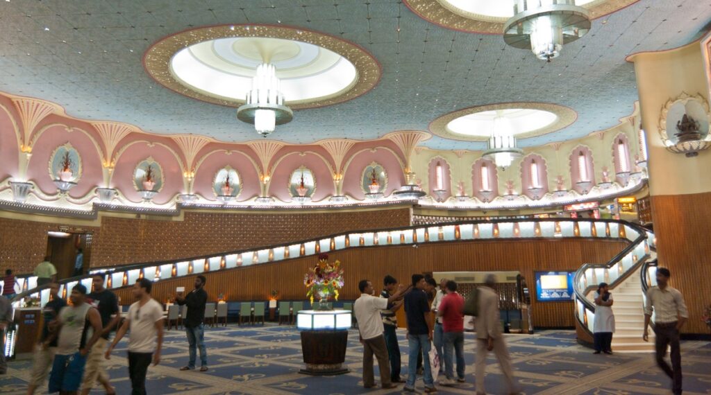 Raj Mandir Cinema Jaipur – Iconic Movie Theater & Ticket Guide