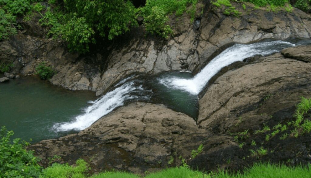 Best One Day Waterfall Trip Near Mumbai in Monsoon | Guide