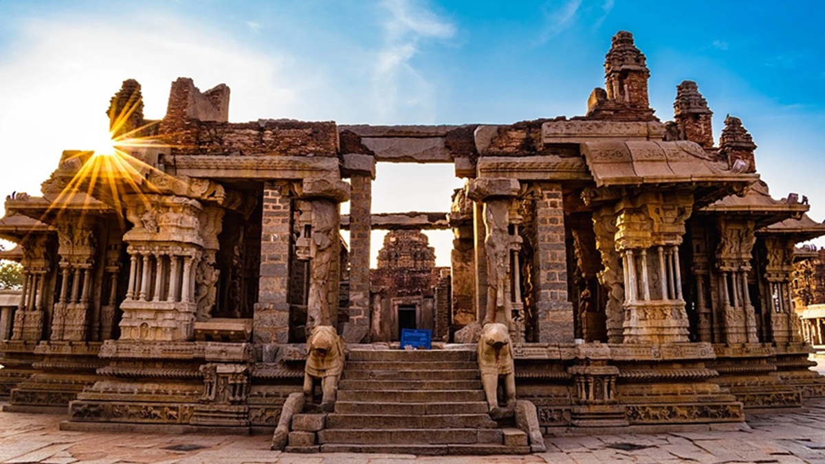Hampi in December 2025: Weather, Top Sights & Travel Guide